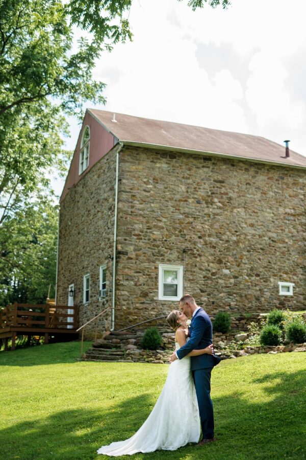 The Bally Spring Inn - Celebrate in a Beautiful Country Setting